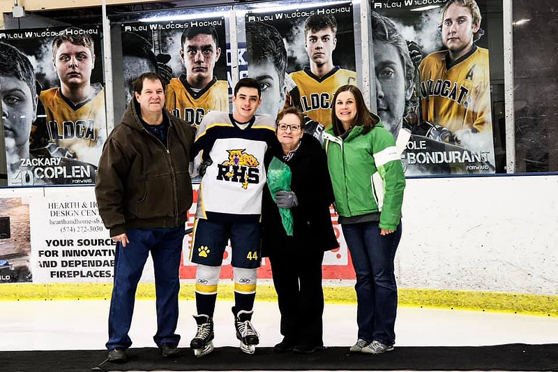 Digital Mitchell Photography | Riley Hockey Senior Banners 2018-19